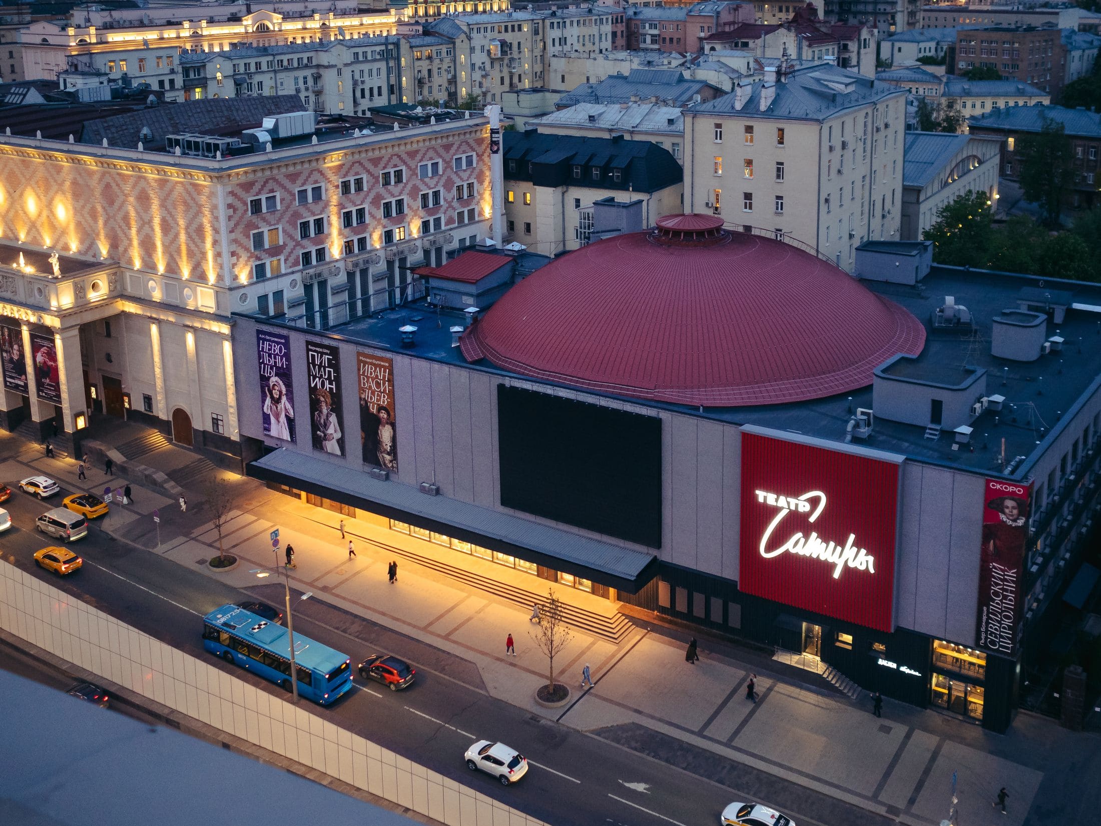 Театральные премьеры зимы: кабаре, гаражные репетиции и rock-n-roll ...